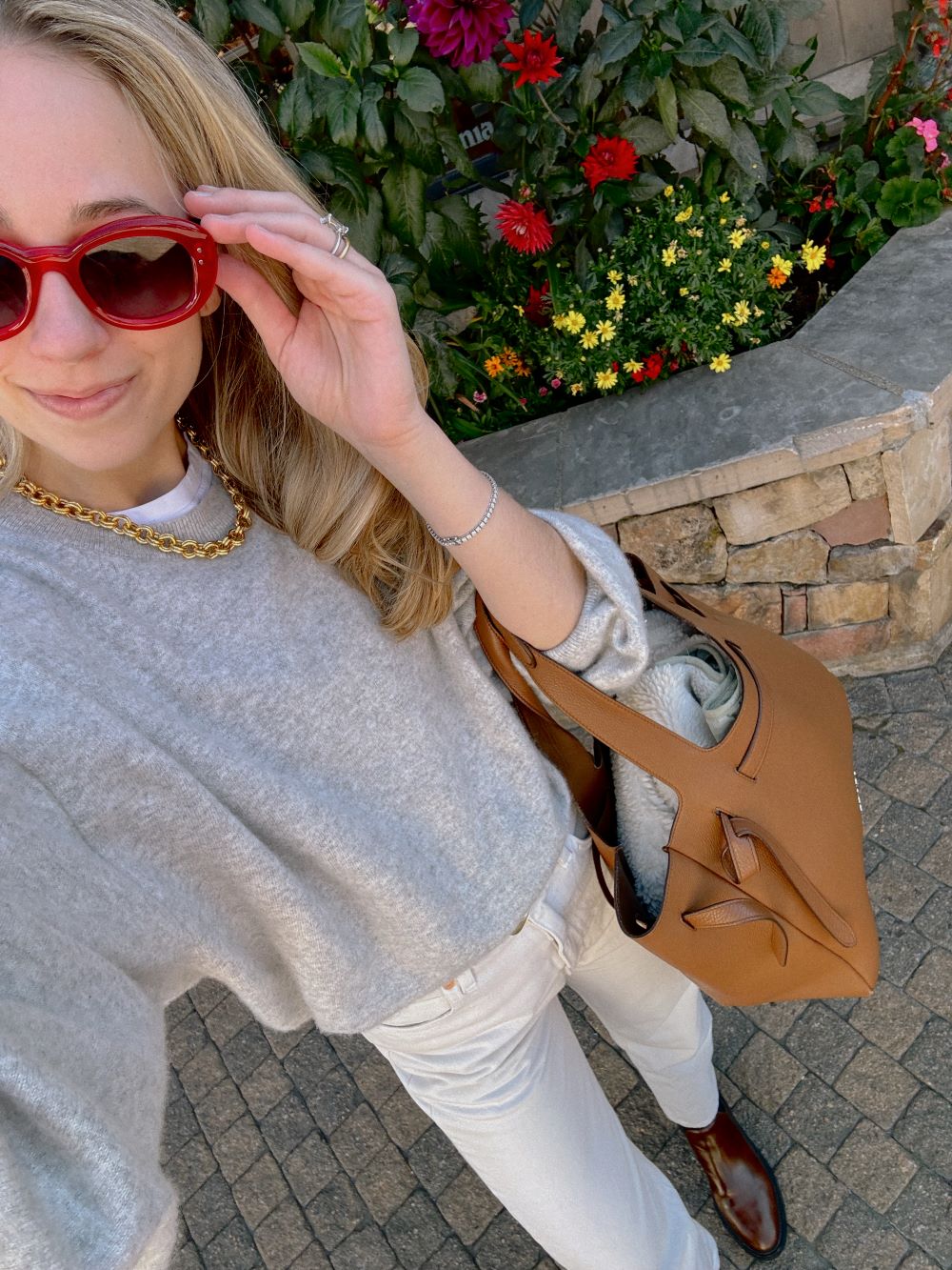 Daily Look: Red Sunnies are the Best Accessory – Elaina Darden